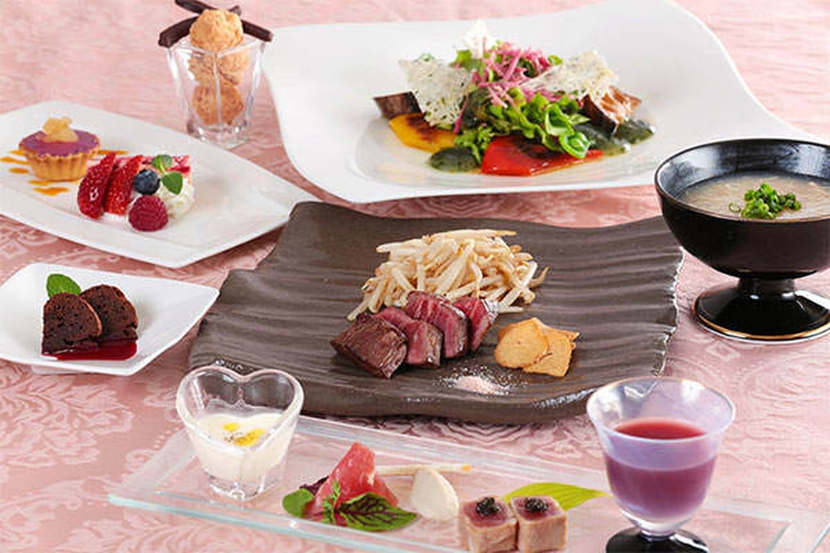 Teppanyaki "Sagami" - Yokohama Bay Sheraton Hotel & Towers - Restaurant ...