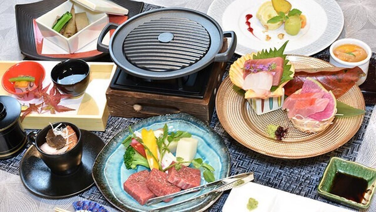 Restaurant & Bar Ginza SAKURA - Restaurant Guide - TableCheck