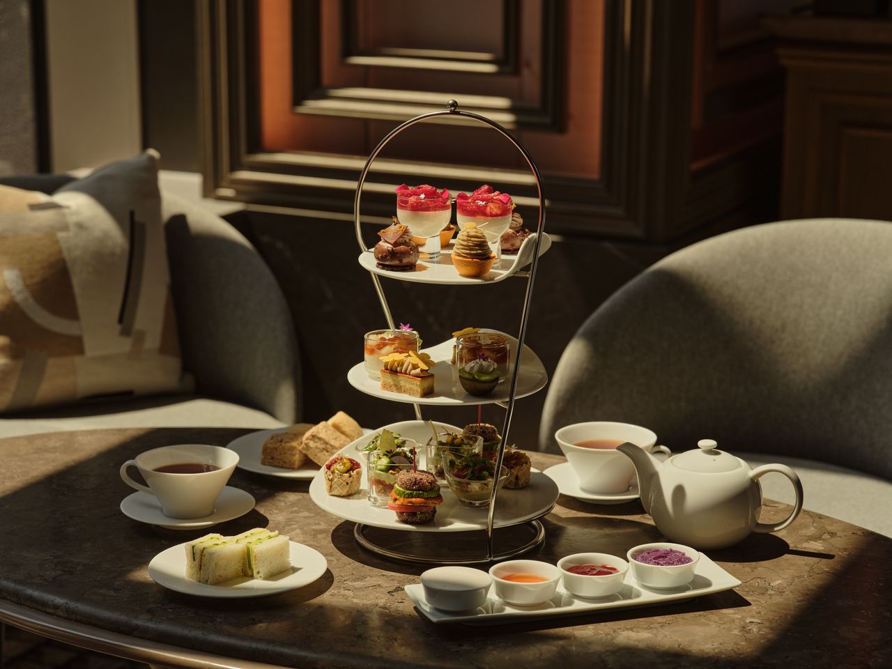 Janu Lounge & GardenTerrace / Janu Bar - Janu Tokyo - Restaurant Guide ...